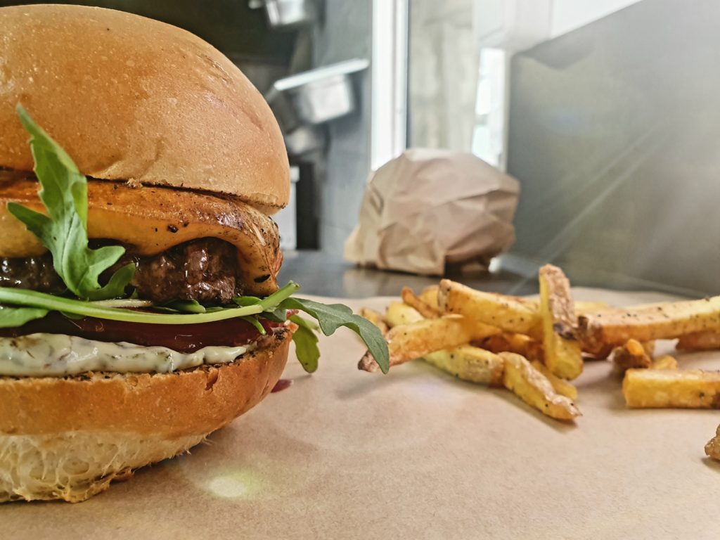Black Rhino • Le Foodtruck Burgers de référence à Grenoble